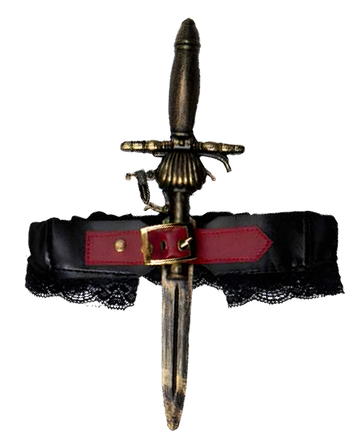 Pirate Dagger With Garter as a costume accessory | Horror-Shop.com