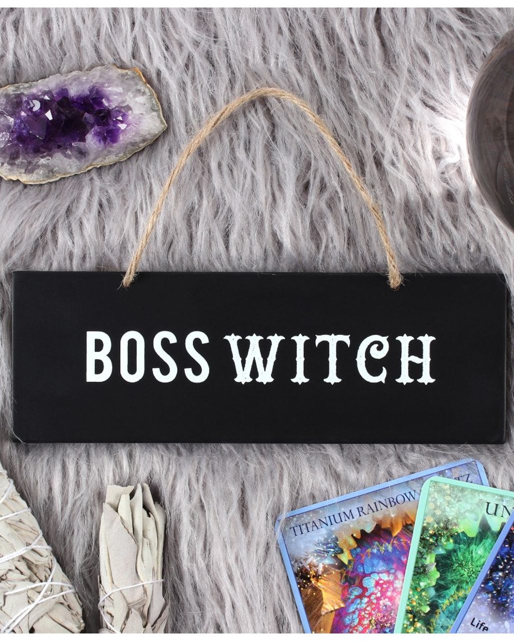 "Boss Witch" Hanging Sign 20cm for Halloween 🎃 | Horror-Shop.com