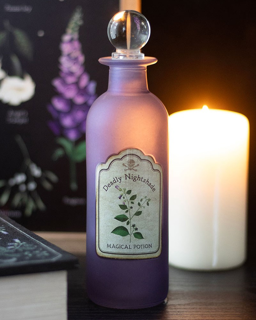 „Deadly Nightshade“ Potion Bottle as decoration | Horror-Shop.com
