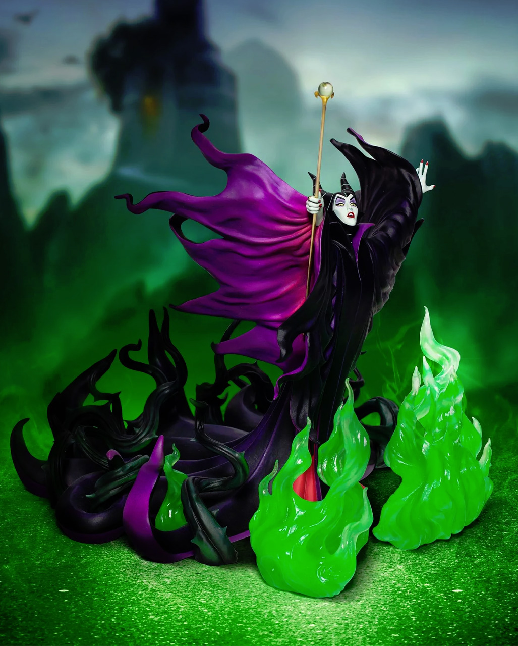 Disney Maleficent Figure With Green Flames 33 Cm | Horror-Shop.com
