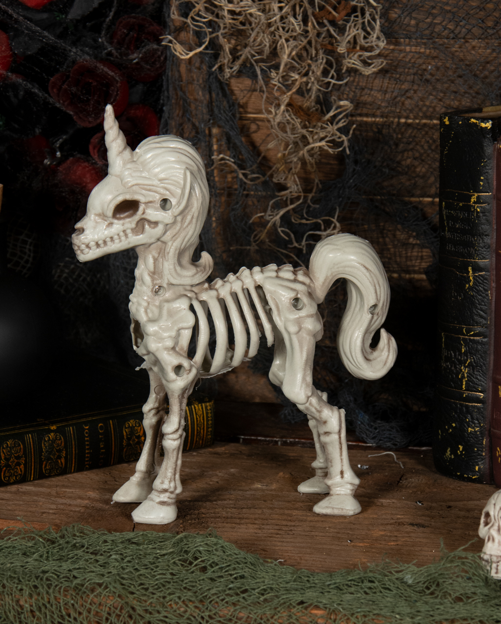 Skeleton Unicorn As Skeleton 21cm for Halloween 🎃 | Horror-Shop.com