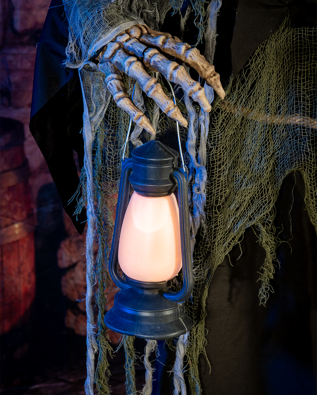 Animated Medieval Reaper With Lantern & Chain 170cm ★ | Horror-Shop.com