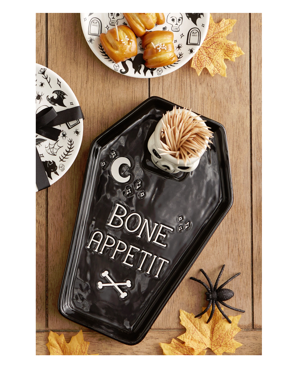 Bone Appetit Coffin Serving Plate With Skull 28cm ★ | Horror-Shop.com
