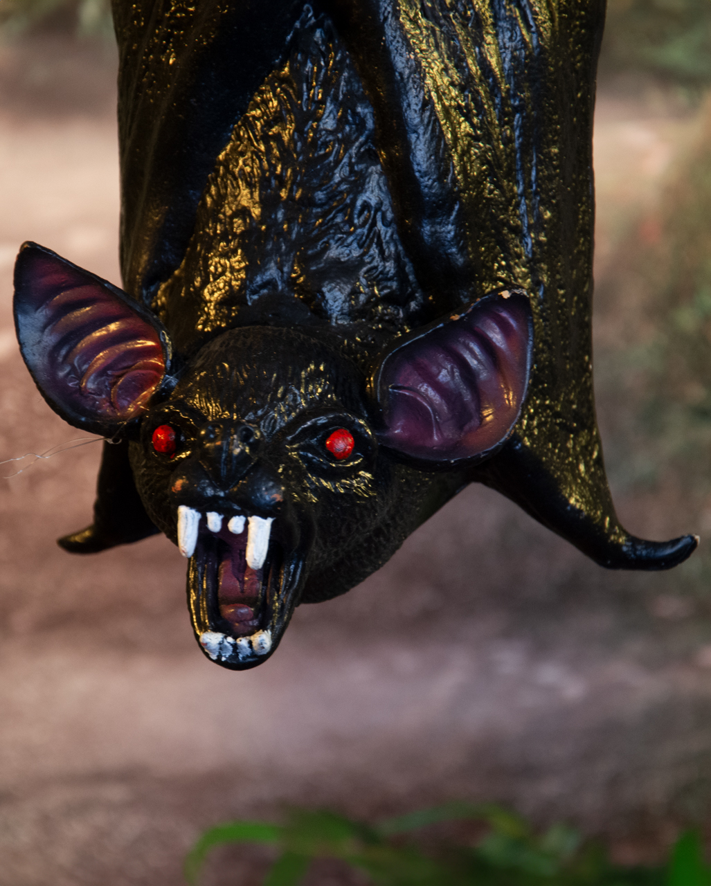 Hanging Vampire Bat 47cm order | Horror-Shop.com