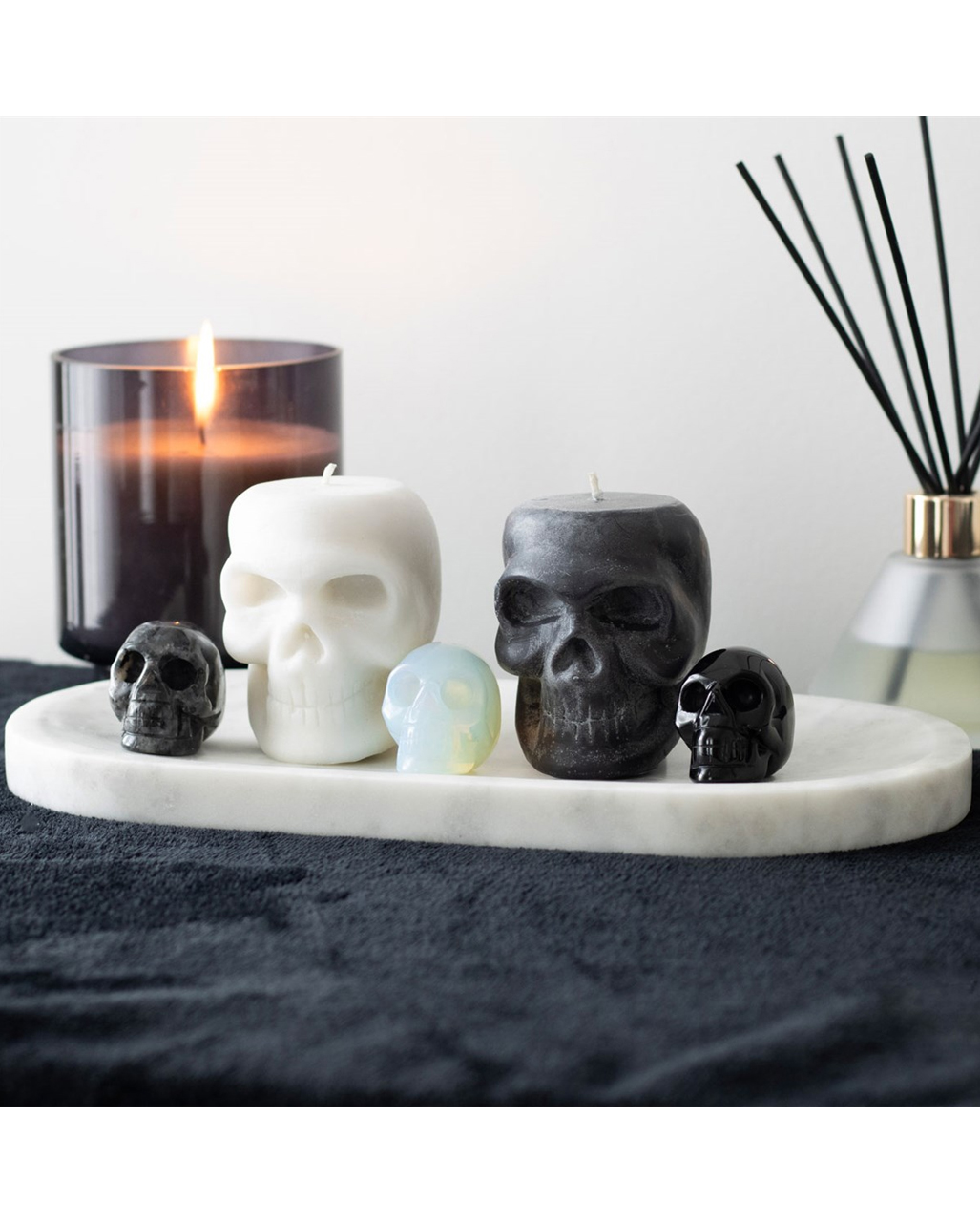 Black And White Skull Candles With Fragrance Assorted ★ | Horror-Shop.com