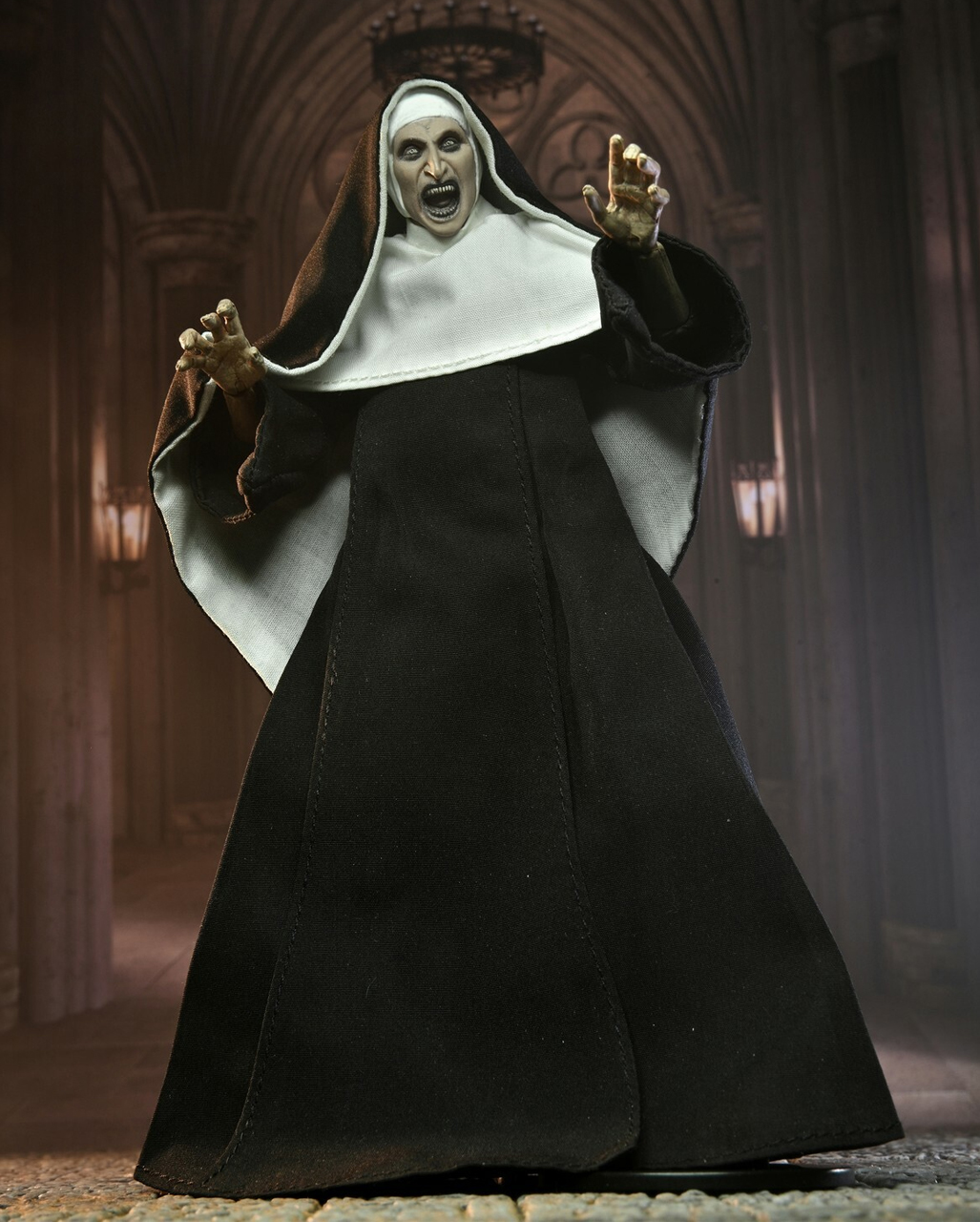 The Conjuring Universe: The Nun - Ultimate Valak 18cm Figure ★ | Horror ...