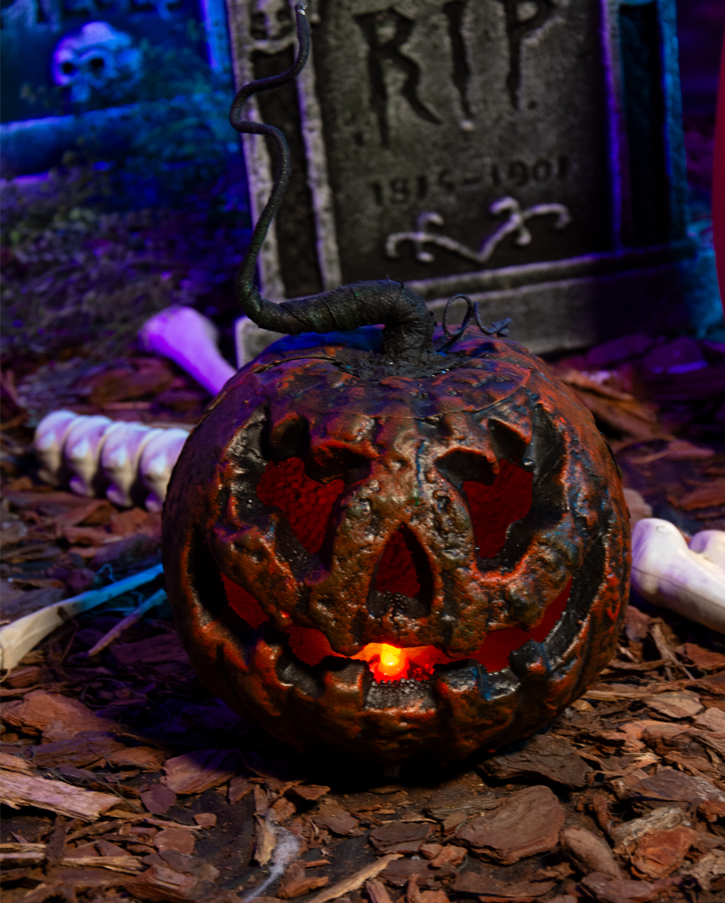 Rotten Halloween Pumpkin With Stalk & LED Light 25cm | Horror-Shop.com