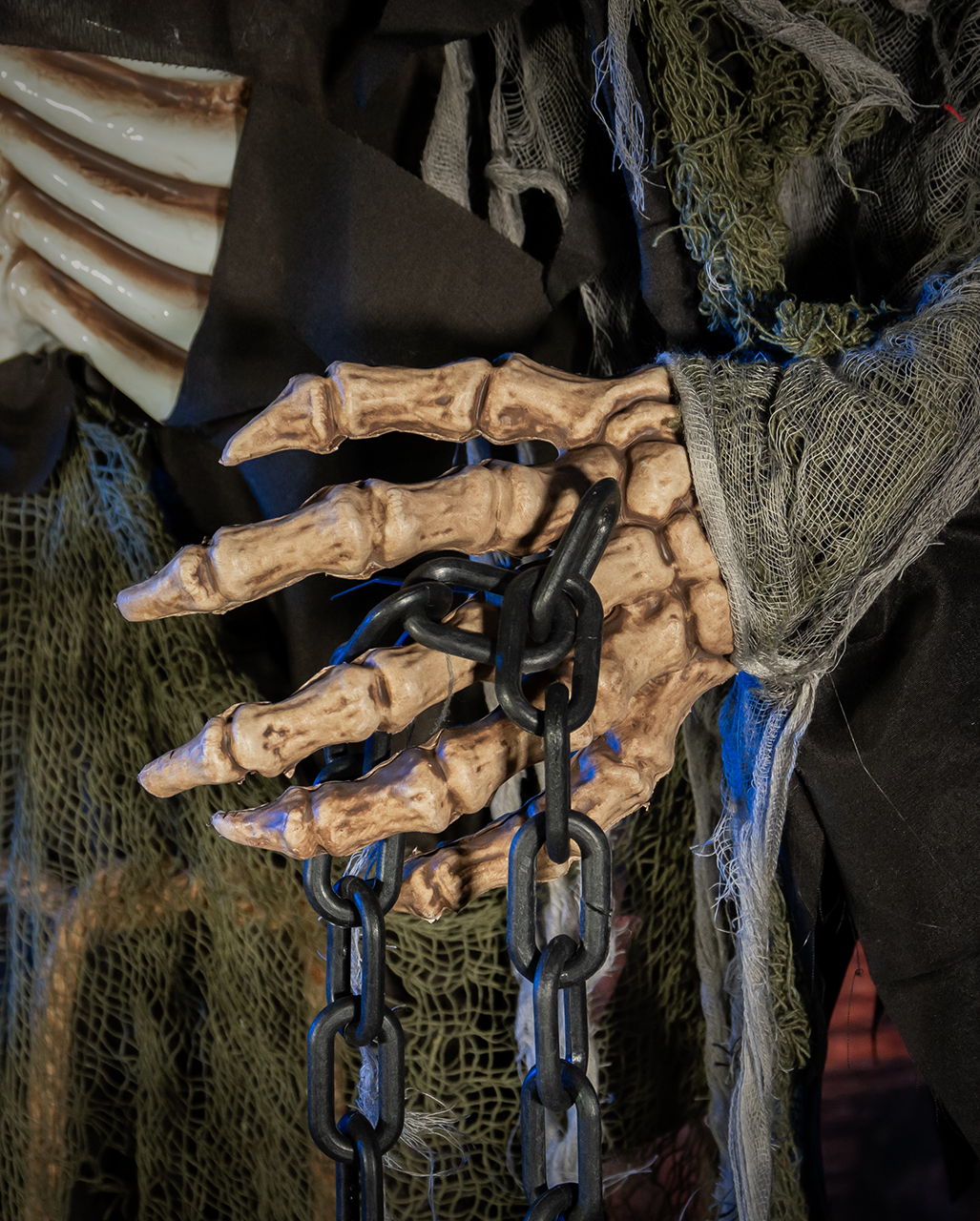 Animated Medieval Reaper With Lantern & Chain 170cm ★ | Horror-Shop.com