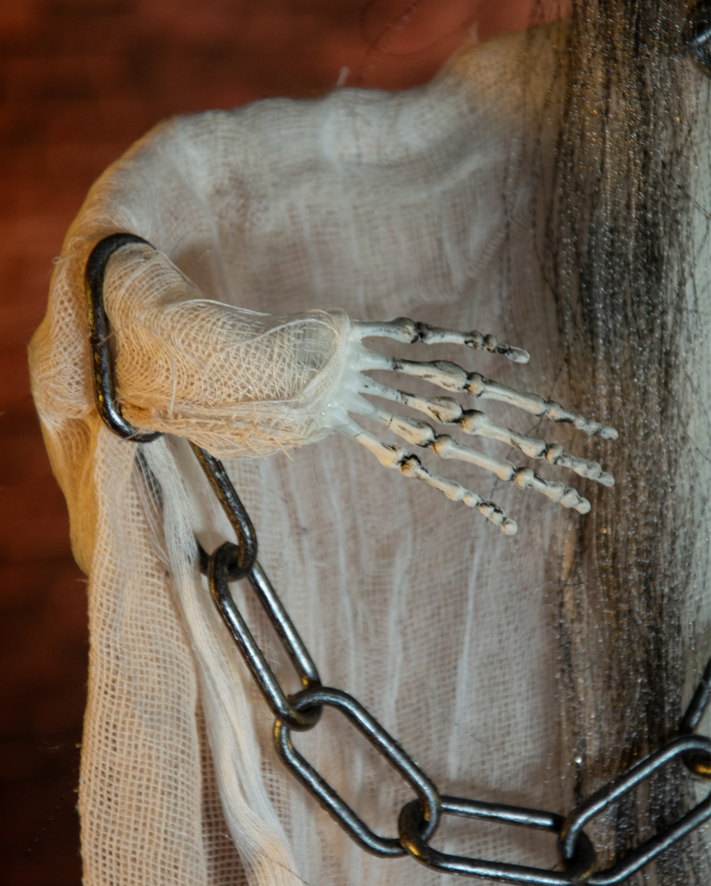 Bound Ghost Demon With Light, Sound & Movement 62cm | Horror-Shop.com