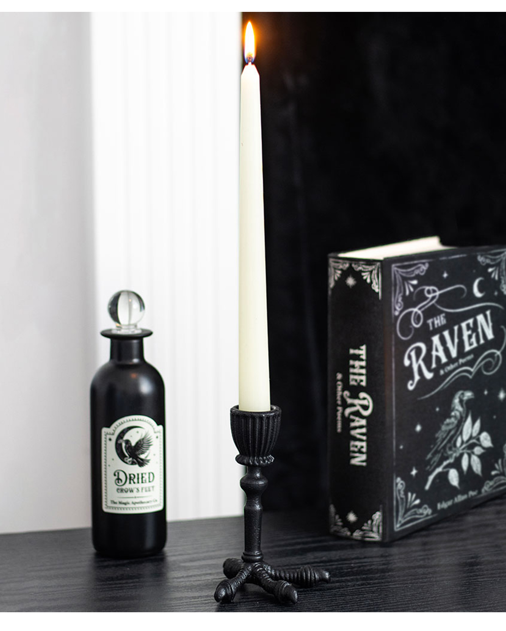Black Raven Claw Candlestick 12.5cm as table decoration | Horror-Shop.com