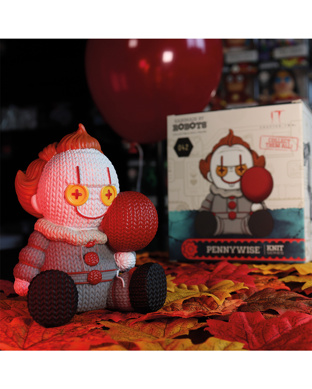 Pennwise It Vinyl Figure Handmade By Robots | Horror-Shop.com